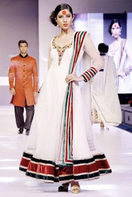 Sumit Das Gupta Collection at Rajasthan Fashion Week 2013 - Photos ...